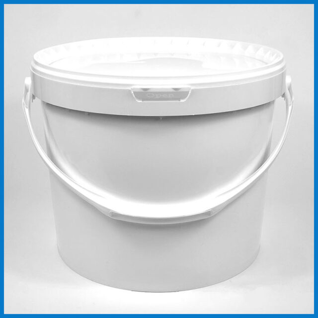 16 Litre Bucket complete with Lid and Plastic Handle
